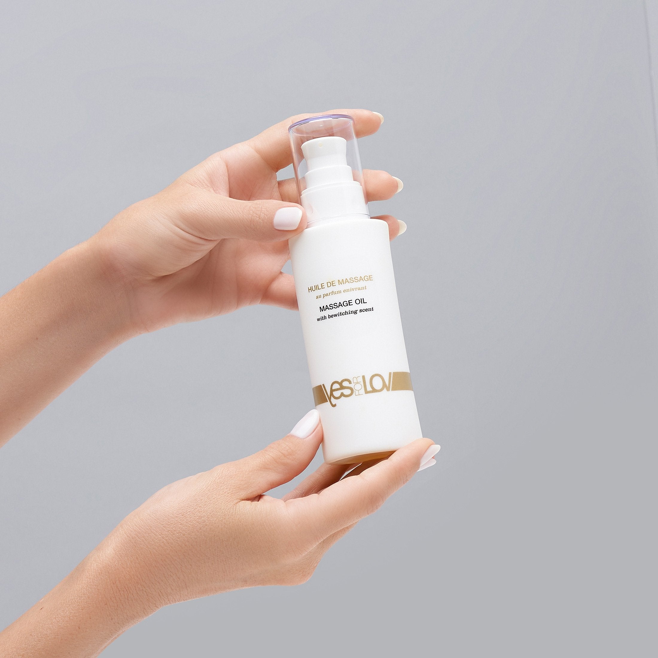 Massage oil with a bewitching fragrance – For your well-being ...